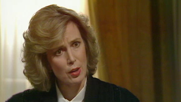 Yes, Prime Minister Season 1 Episode 4