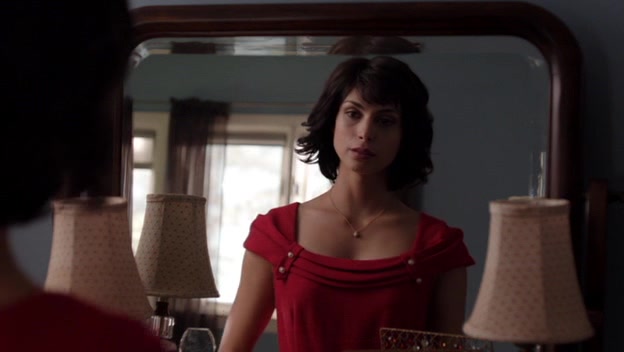 Screencaps of Homeland Episode 1