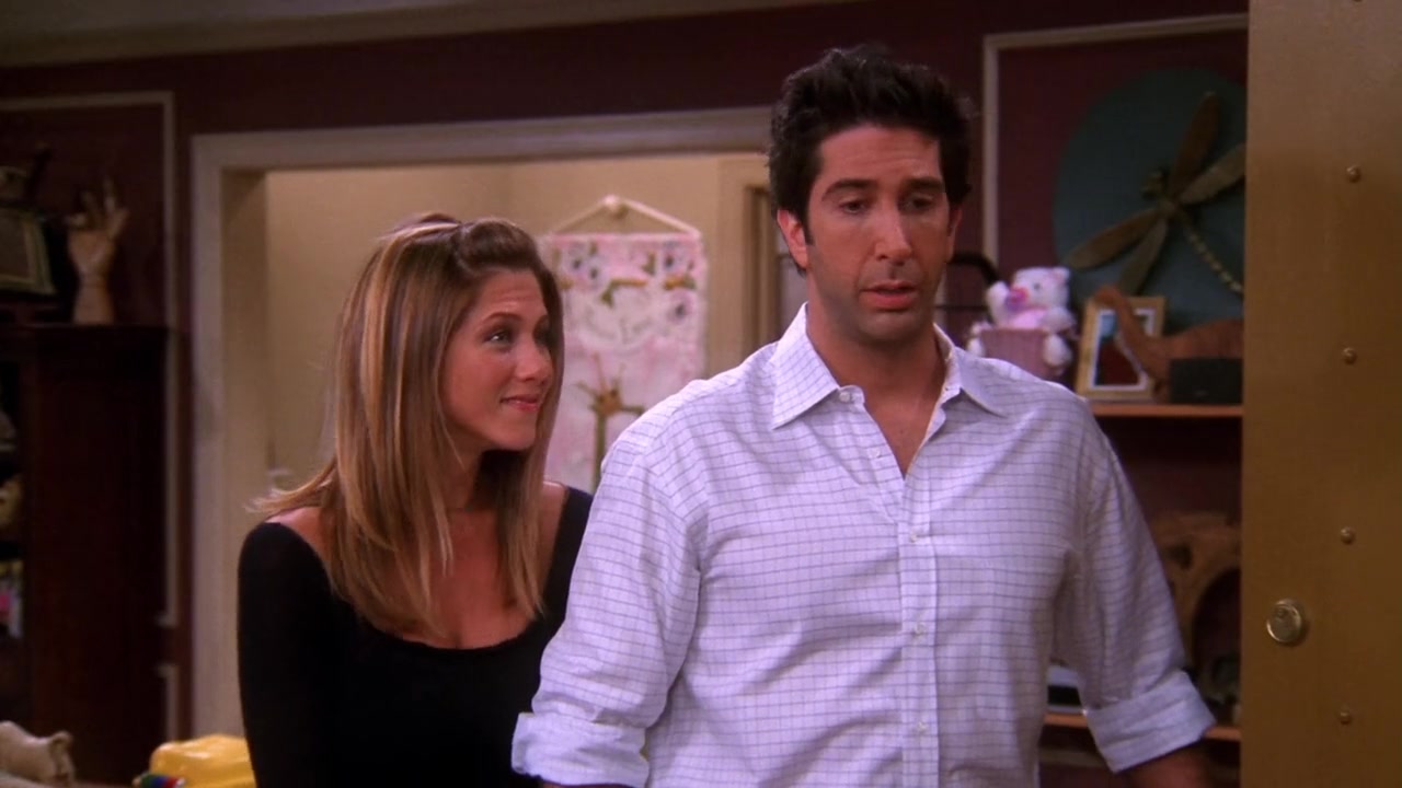 Screencaps of Friends Season 9 Episode 6