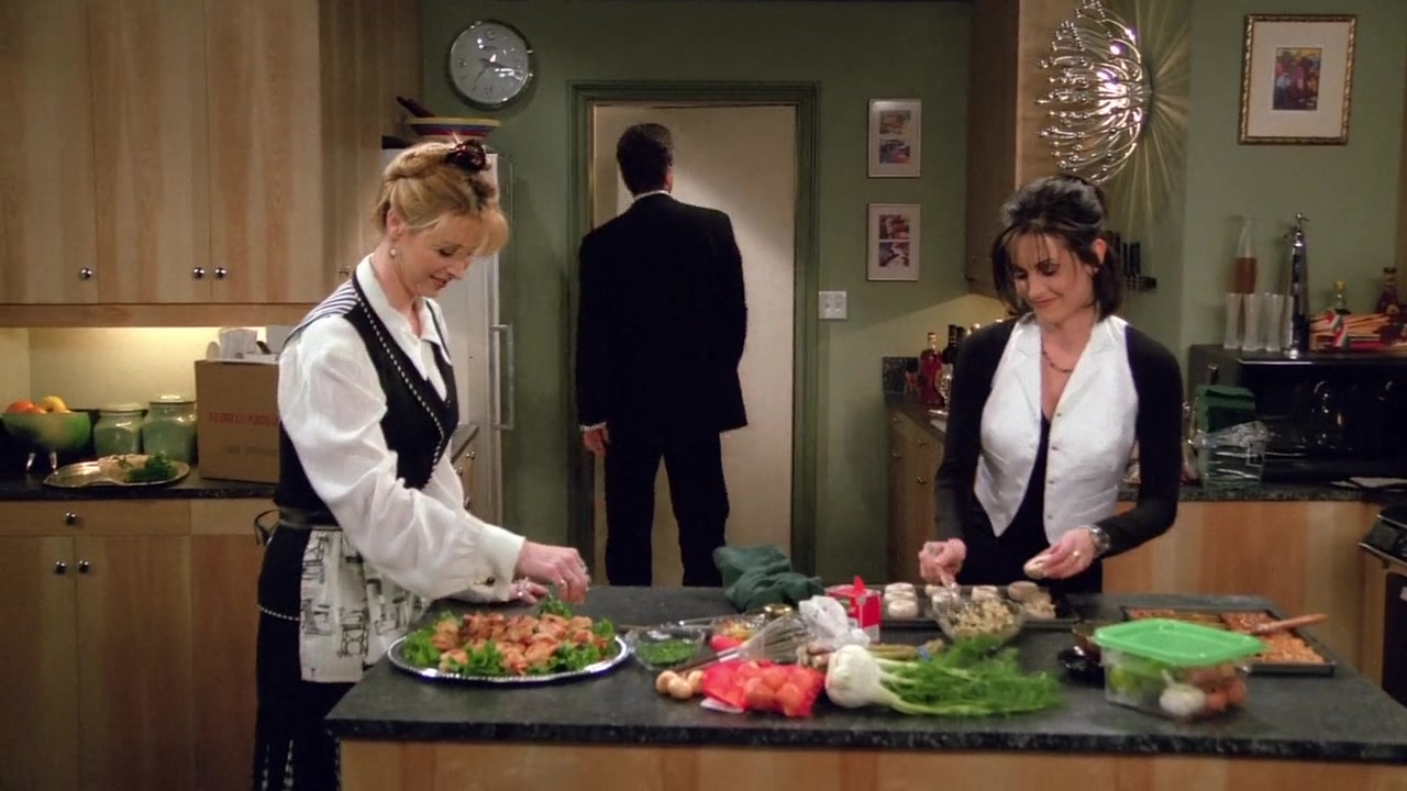 Screencaps of Friends Season 2 Episode 15