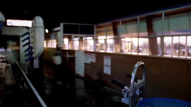 Screencaps of Breaking Bad Season 1 Episode 1