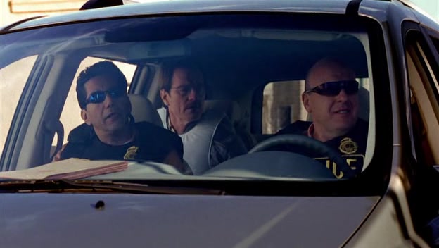 Screencaps of Breaking Bad Season 1 Episode 1
