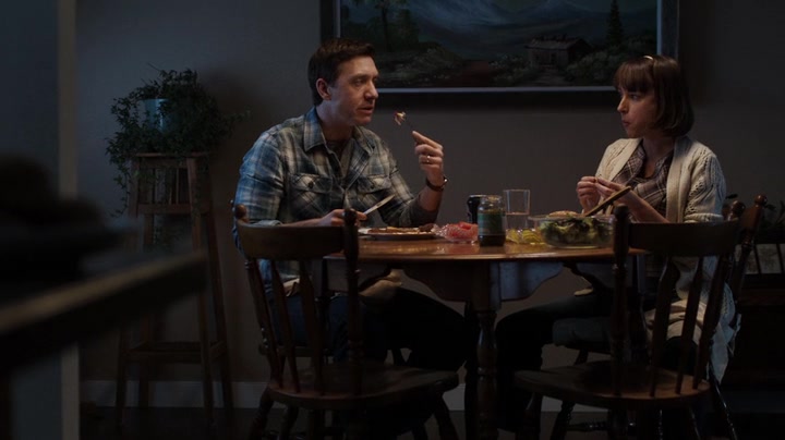 Screencaps of Fargo Episode 1