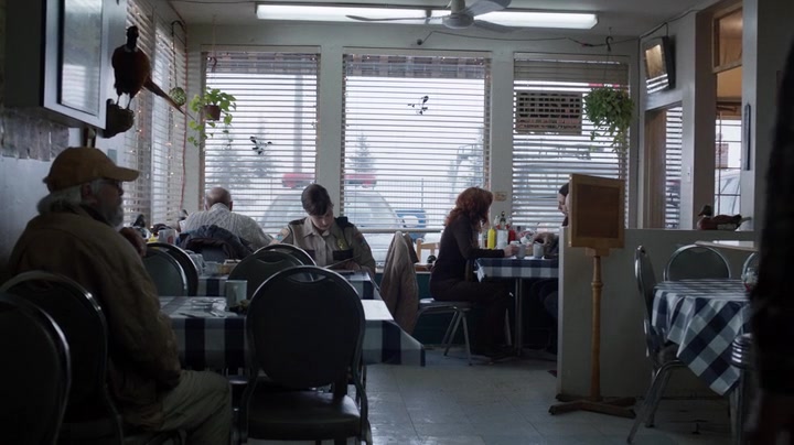 Screencaps of Fargo Episode 1