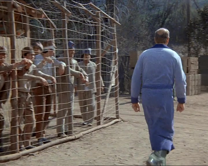 Screencaps of M*A*S*H Season 11 Episode 16