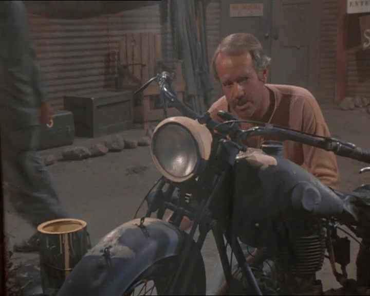 Screencaps of M*A*S*H Season 11 Episode 16