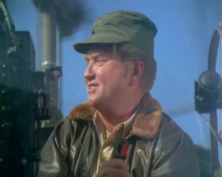 Screencaps of M*A*S*H Season 5 Episode 1
