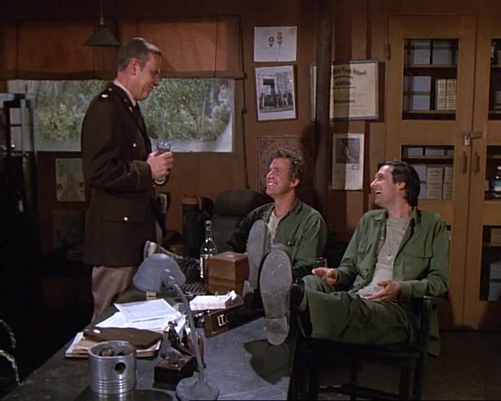 Screencaps of M*A*S*H Season 2 Episode 16