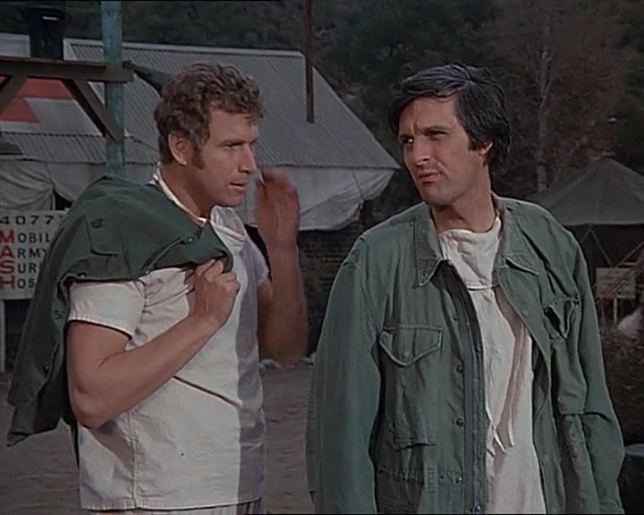 Screencaps of M*A*S*H Season 1 Episode 1