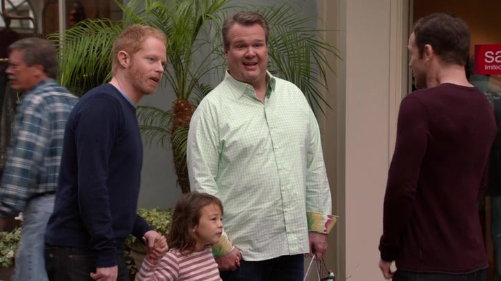 Screencaps of Modern Family Season 4 Episode 13