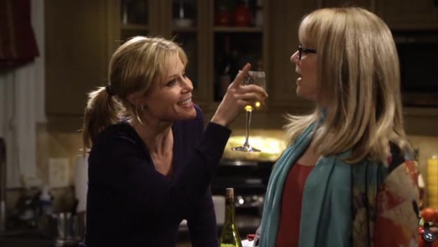 Screencaps of Modern Family Season 2 Episode 15