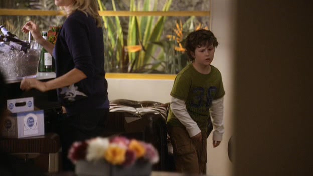 Screencaps of Modern Family Episode 6