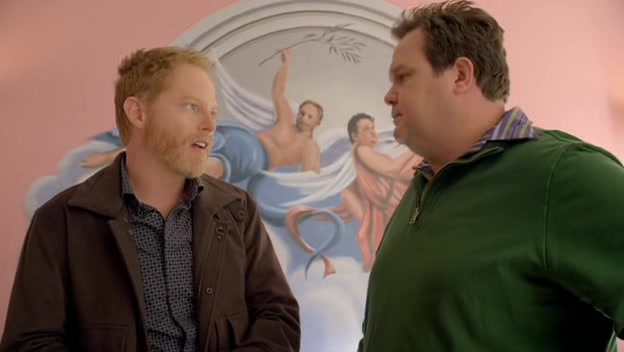 Screencaps of Modern Family Season 1 Episode 1