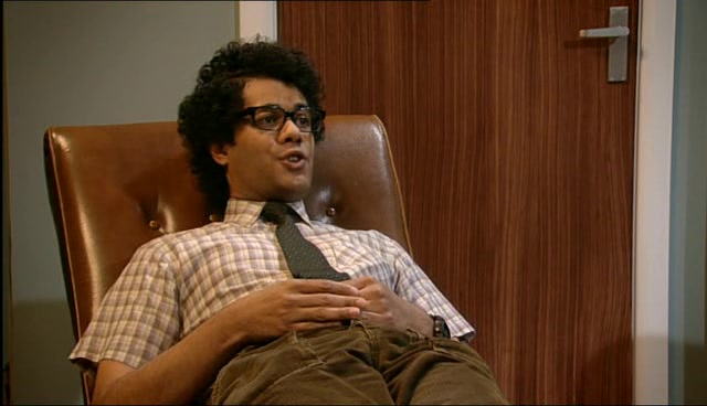 Screencaps of The IT Crowd Episode 6