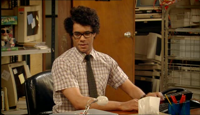 Screencaps of The IT Crowd Episode 6