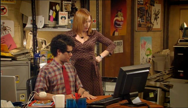 Screencaps of The IT Crowd Episode 4