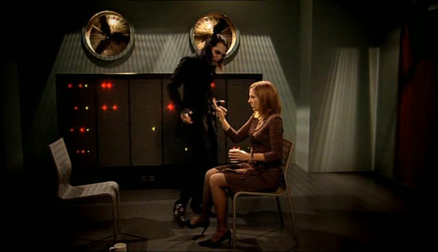 Screencaps of The IT Crowd Episode 4