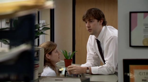 Screencaps of The Office (US) Season 1 Episode 1
