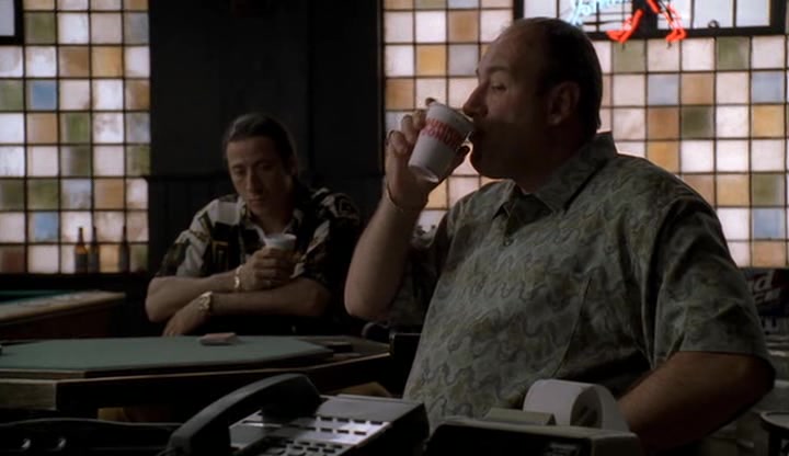 Screencaps of The Sopranos Season 3 Episode 1