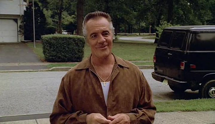 Screencaps of The Sopranos Season 1 Episode 9