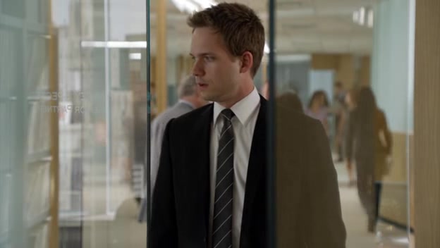 Screencaps of Suits Episode 5