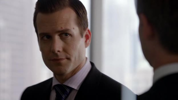 Screencaps of Suits Episode 5