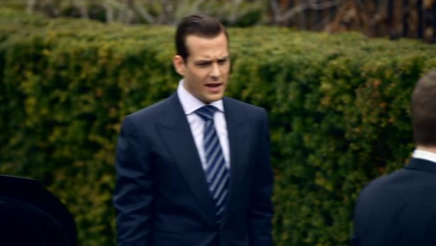 Screencaps of Suits Episode 5