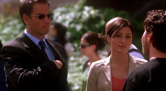Screencaps of NCIS Season 2 Episode 20