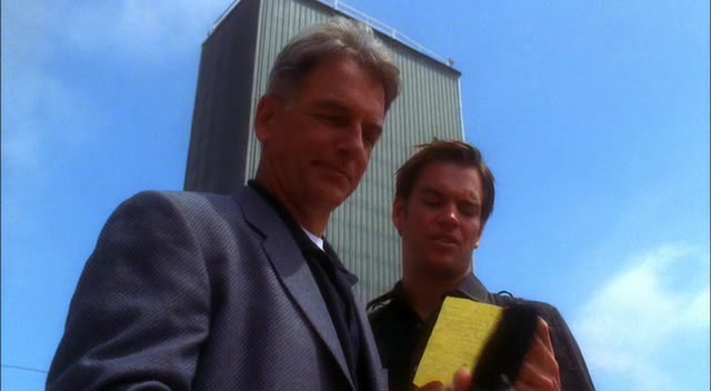 Screencaps of NCIS Season 1 Episode 2
