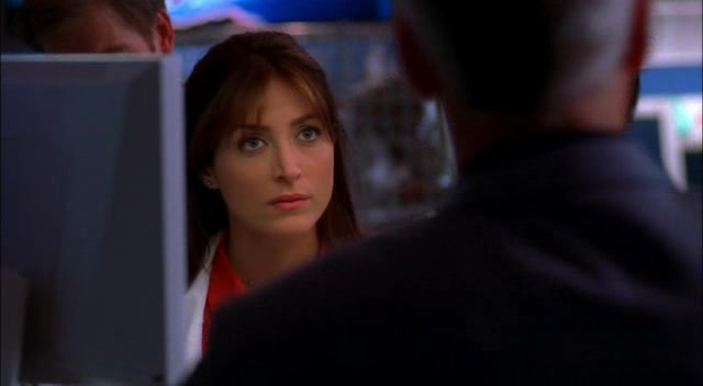 Screencaps of NCIS Season 1 Episode 2