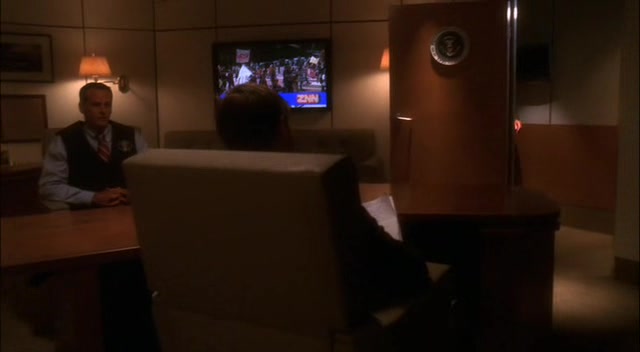 Screencaps of NCIS Season 1 Episode 1