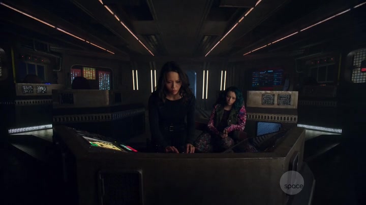 Screencaps of Dark Matter Episode 1