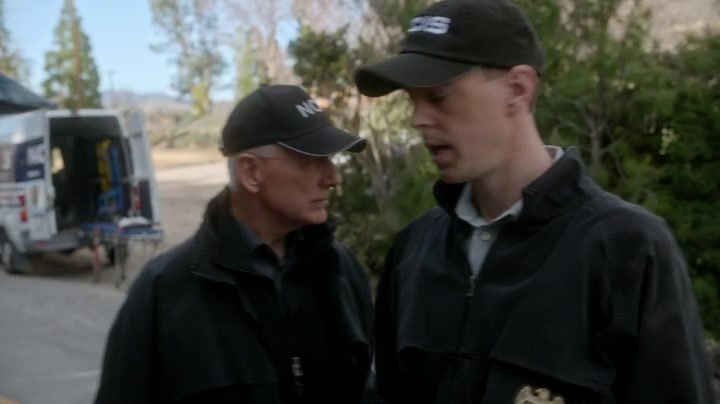 Screencaps of NCIS Season 13 Episode 17