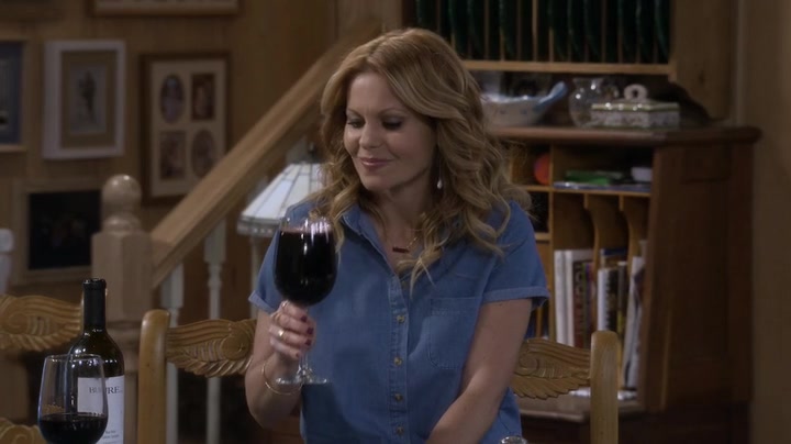 Screencaps of Fuller House Season 1 Episode 12
