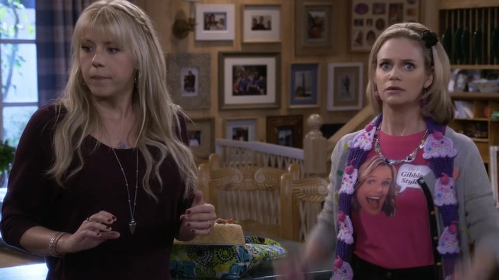 Screencaps of Fuller House Season 1 Episode 11
