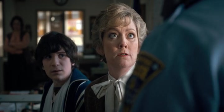 Screencaps of Stranger Things Season 1 Episode 7