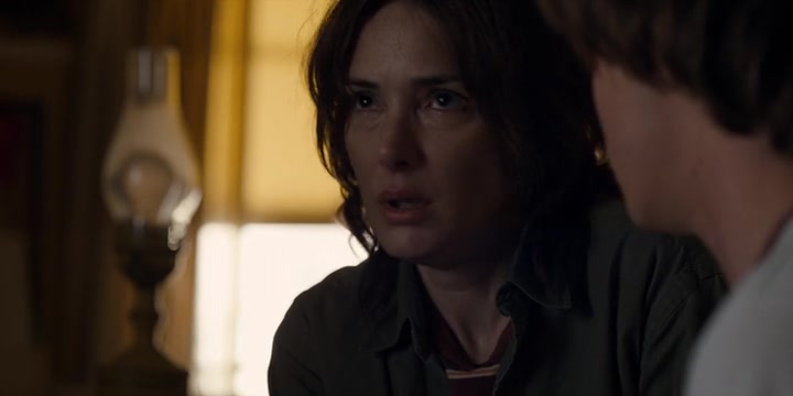 Screencaps of Stranger Things Season 1 Episode 3