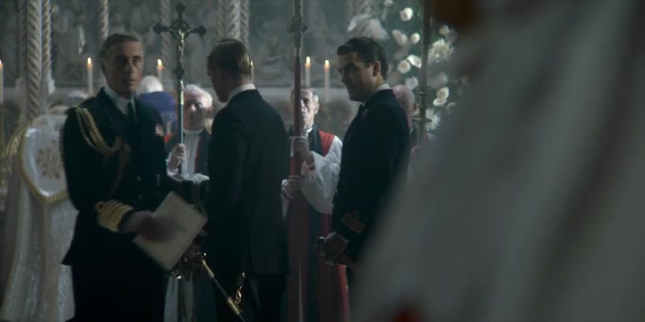 Screencaps of The Crown Season 1 Episode 1