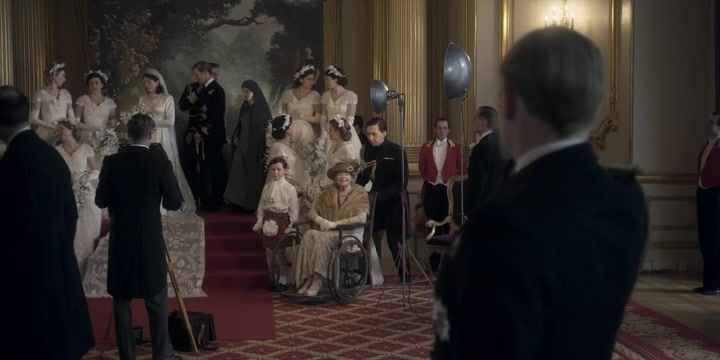 Screencaps of The Crown Season 1 Episode 1