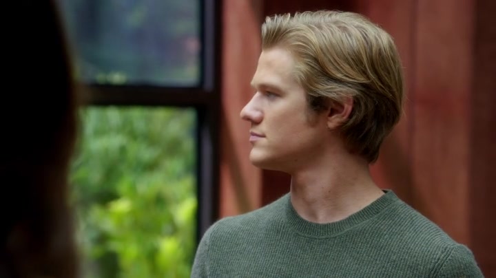 Screencaps of MacGyver Season 1 Episode 12