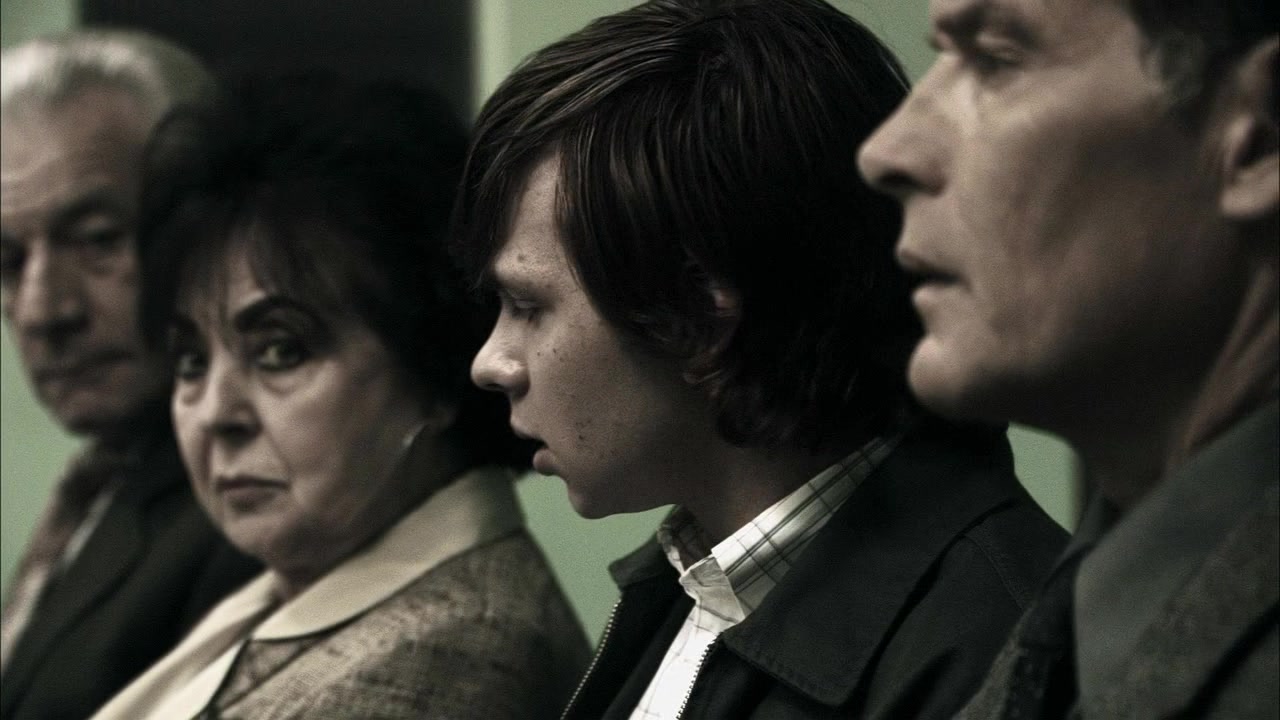 Screencaps of Dexter Season 2 Episode 9