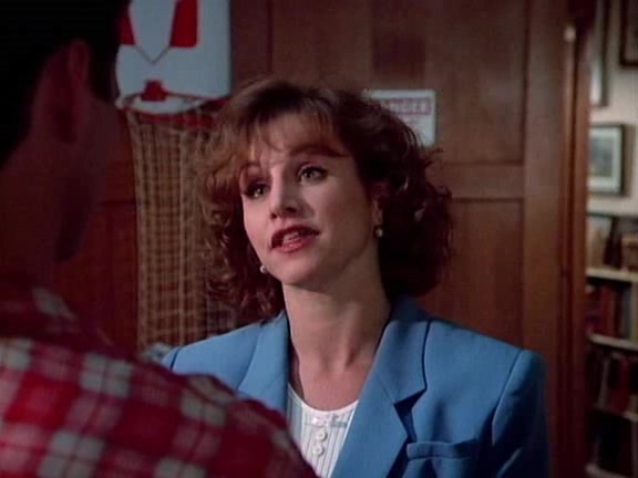 Screencaps of Beverly Hills, 90210 Episode 29