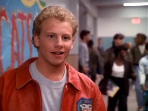 Screencaps of Beverly Hills, 90210 Episode 14