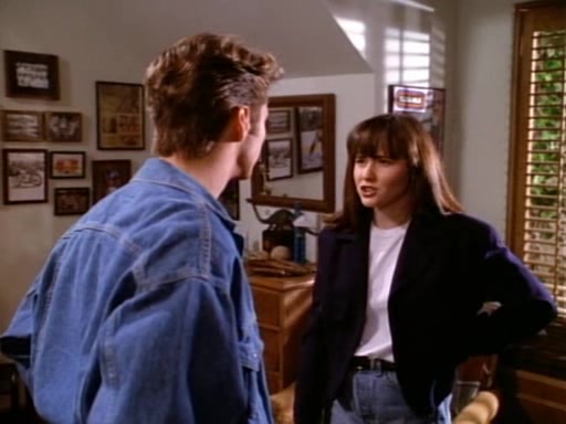 Screencaps of Beverly Hills, 90210 Episode 14