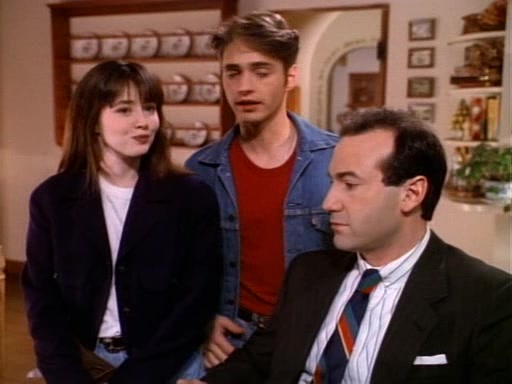 Screencaps of Beverly Hills, 90210 Episode 14