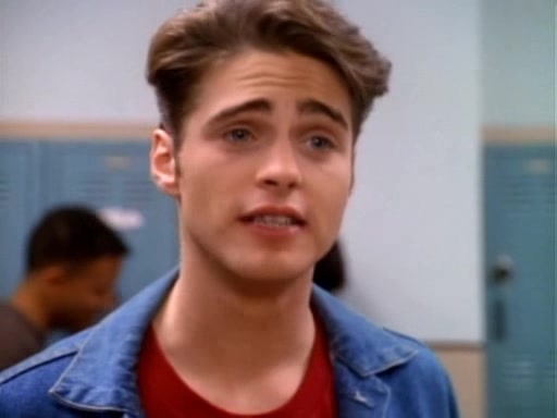 Screencaps of Beverly Hills, 90210 Episode 14