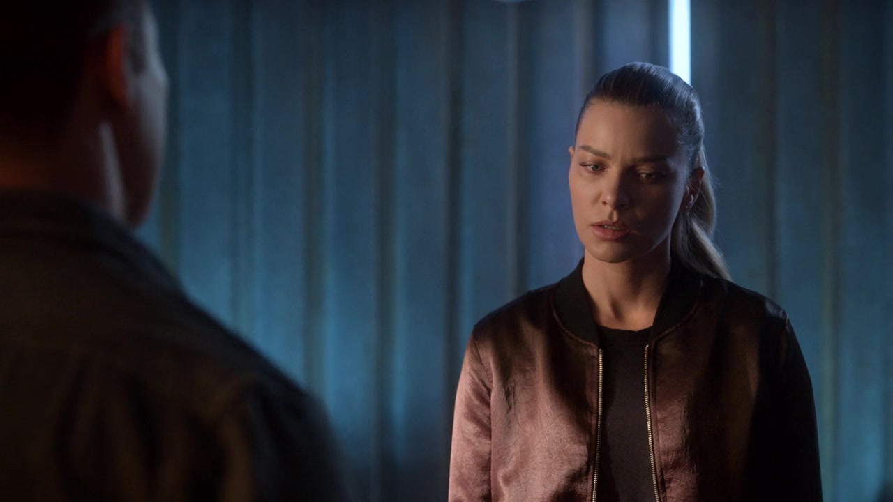 Screencaps of Lucifer Season 4 Episode 6