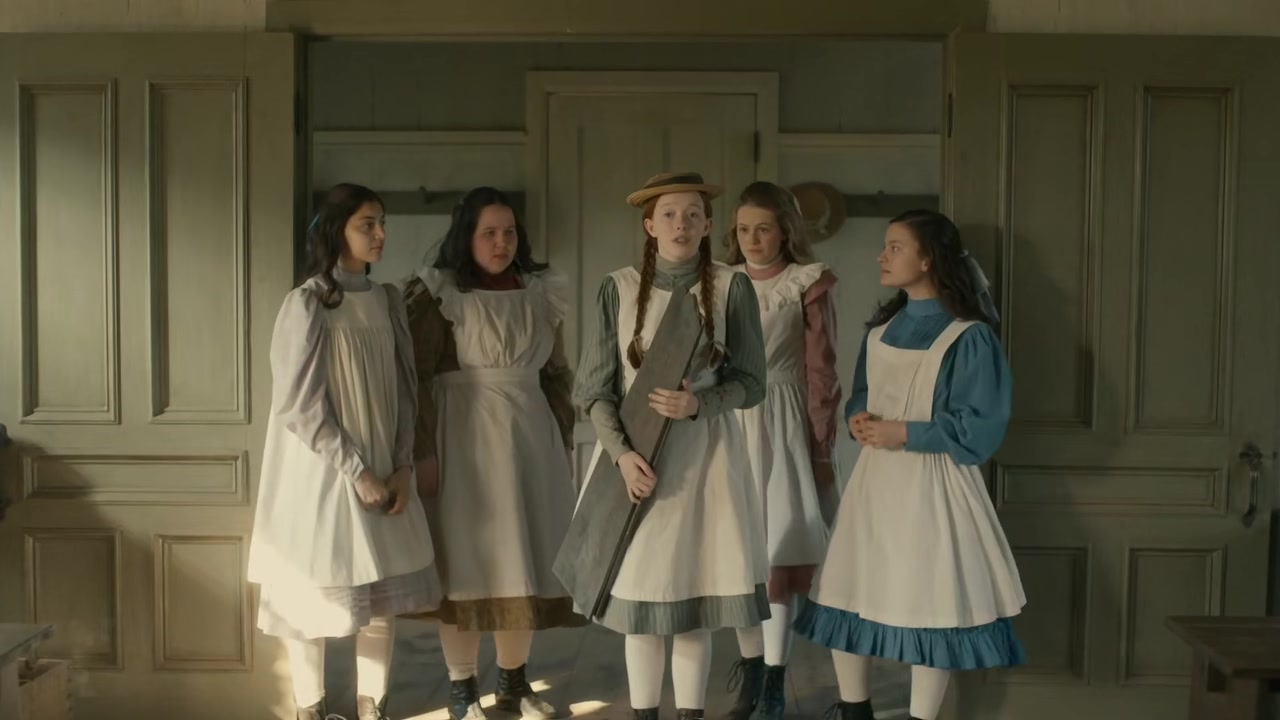 Screencaps of Anne with an E Season 3 Episode 7