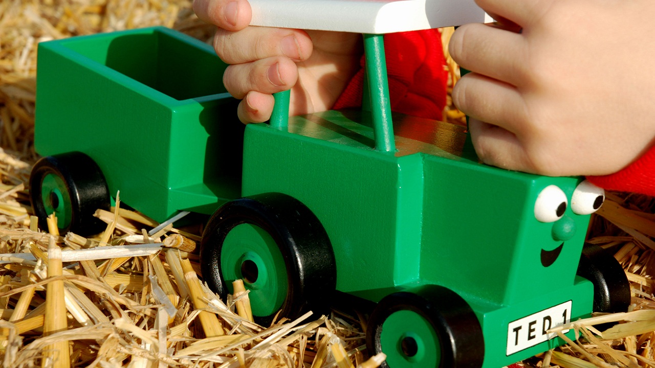 Tractor Ted (TV Series 2001)