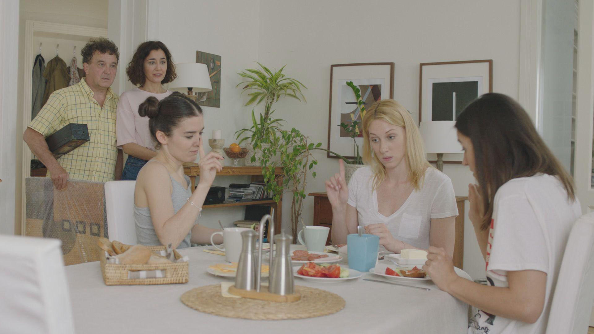 Apatigris episodes (TV Series 2020 - Now)